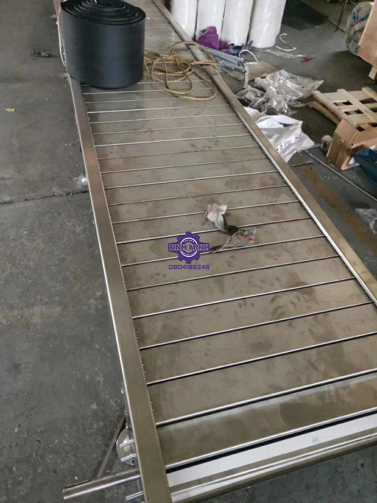 Băng tải xích nan C 4